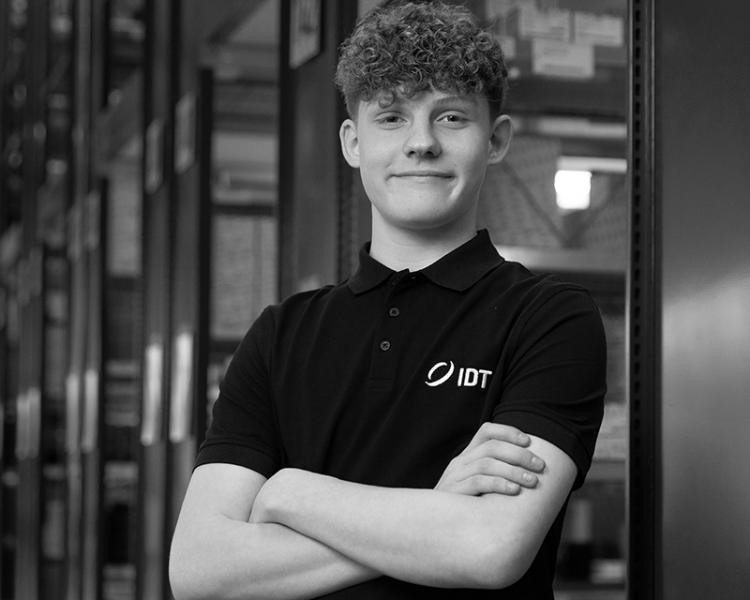 Luca // 1. Lehrjahr - IDT Industrie- und Dichtungstechnik GmbH